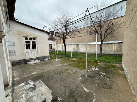 Уй ховли сотилади катта куча буйида