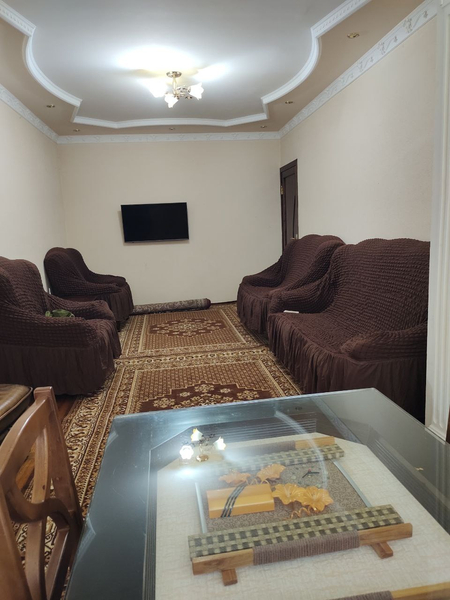 Срочно Сдаётся квартира на против паркентский 3-комн 80м2 евро ремонто