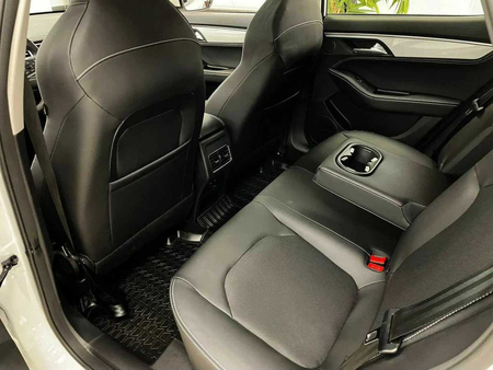 JAC J7 1.5 turbo avtomat , naxtga yokida avtokreditga !