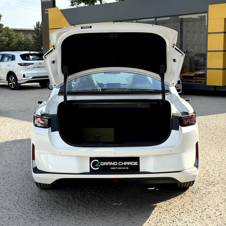 Changan A05 hybrit
