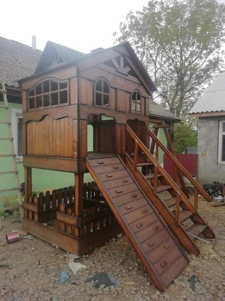Детский дом, игровая площадка, песочница