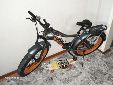 Katta balonli velosiped sotiladi