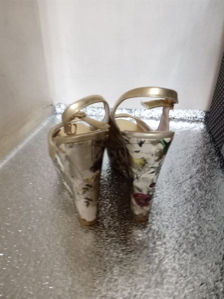 Новый басаножки удобный