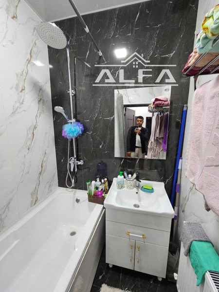 3 xonali 85m² 2-qavat sotiladi.