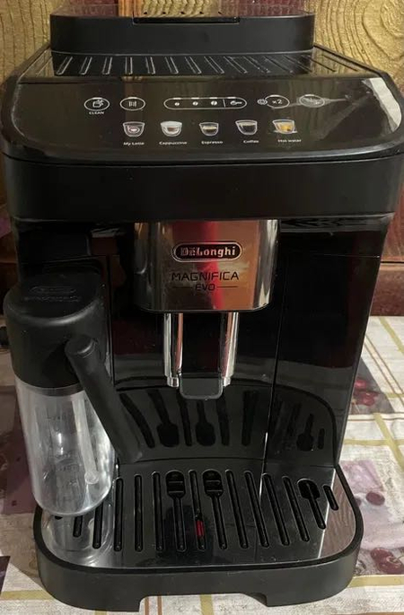 Кофемашина Delonghi