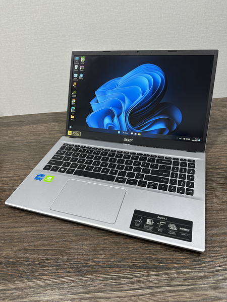 новый, мощный i3 ноутбук Acer Aspire 3 A315-59G, отличное состояние