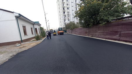 Катта ва кичик жойларни асфальт киламиз.