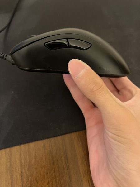 Продается оригинальная игровая мышь Zowie ec1-c с коробкой.