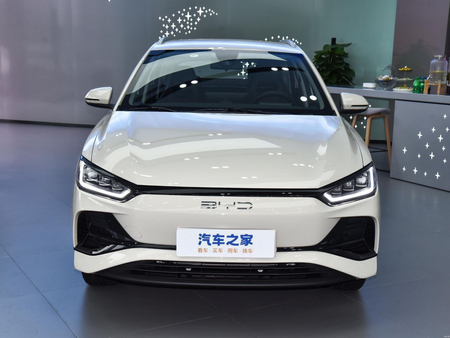 BYD E2 yangi rangi oq