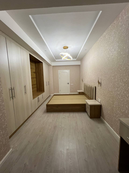 .Продается 2комнатная в Chinahouse евроремонт с мебель техникой 68м2 н
