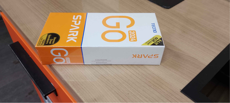 Продается смартфон Tecno Spark Go2024
