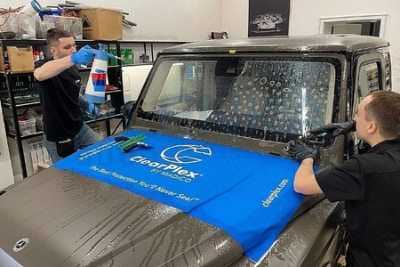Бронепленка для лобового стекла автомобиля