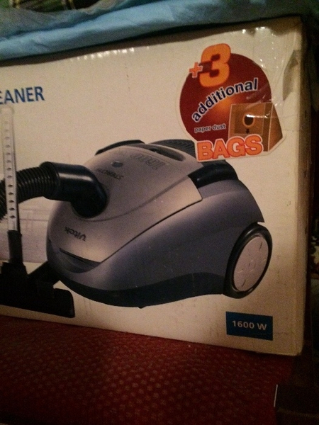 Пылесос Vitek, 1600 W, новый в упаковке.