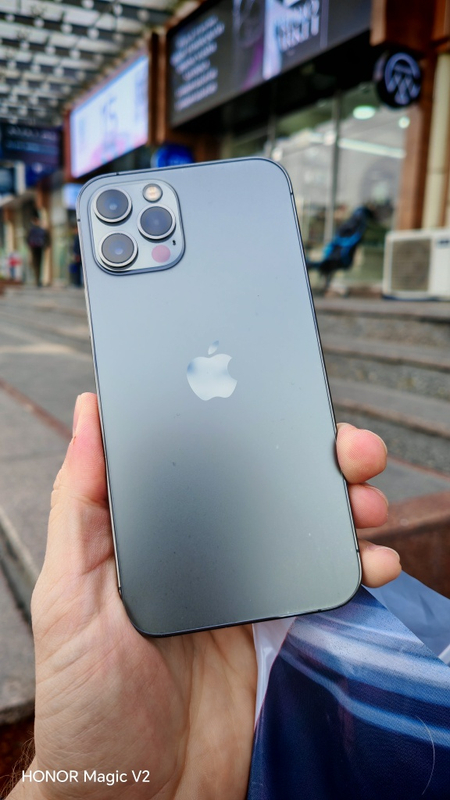 IPhone 12 pro 256gb полный идеал как новый