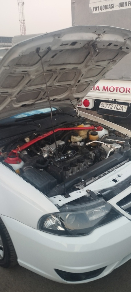 Nexia 2 sotiladi 2008 super