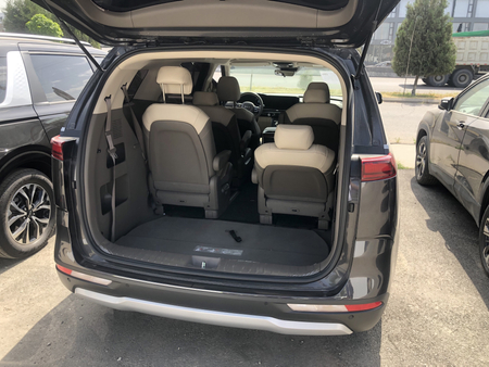 KIA Carnival Prestige Light