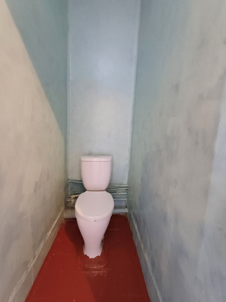 Kvartira sotiladi 10 mkr