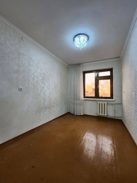 Ул. Мукимий.  3комн'. Кирпич. Балкон 2х6