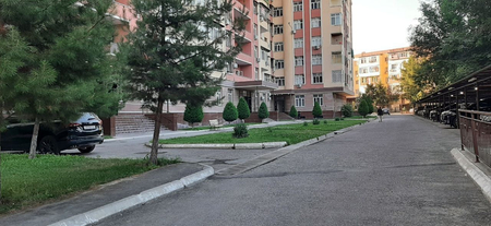 Срочно перекресток Сайрам ор-р(школа 122) 3/7/9 63м²