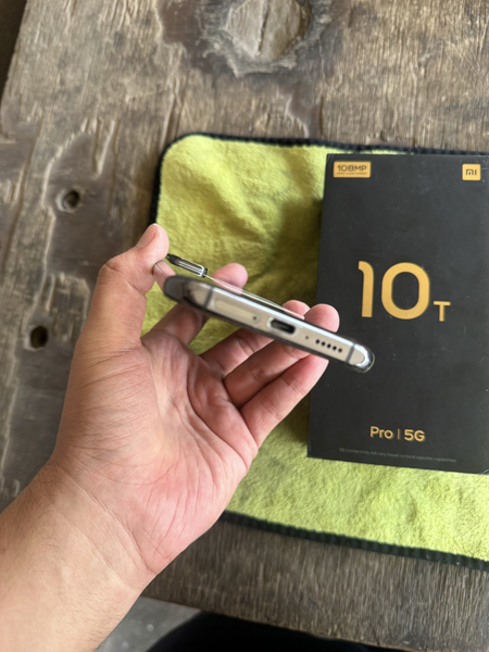 Mi 10t Pro 8.256g holati ideal karopka dak bor kamplekt holati ideal