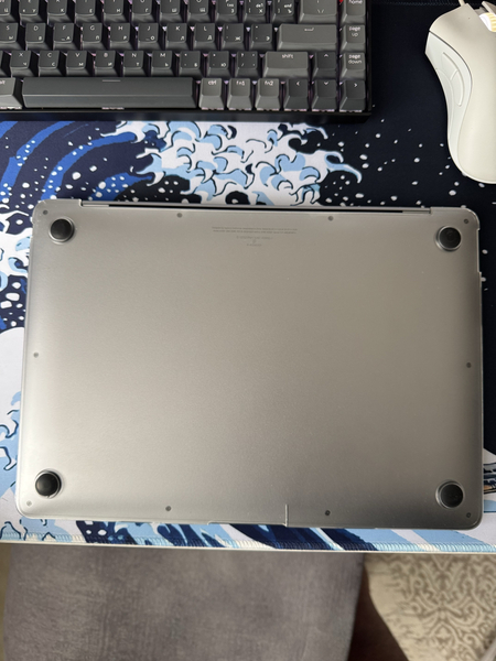 Macbook air m1 в идеальном состоянии