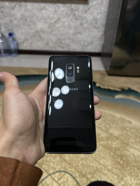 S9 plus srochna sotiladi