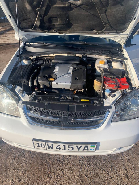 Продаётся Машина Lacetti 3P Автомат