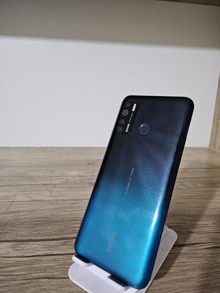 Tecno Spark 5Air sotiladi