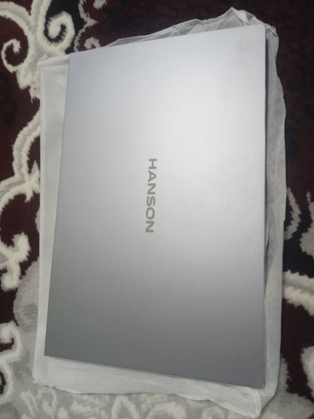 HANSON  LAPTOP 15.6 TRX HS core i5 SSD 512  srochni pul kerak sotiladi