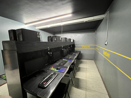 game club sotiladi barcha jihozlari bilan