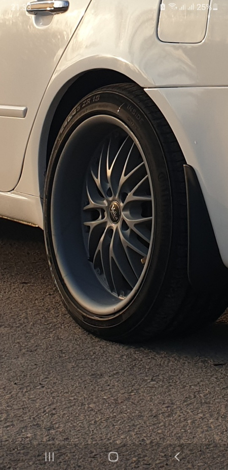диски и шины продаются разное широкий R18 8j/9j
