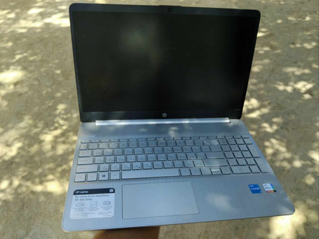 Hp Noutbuk sotiladi Yangidek