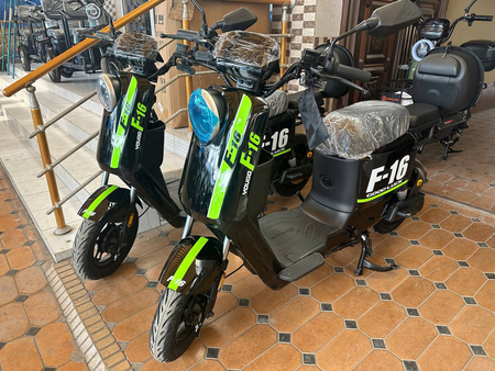 Elektro skuter F16 yangi dastafka bor