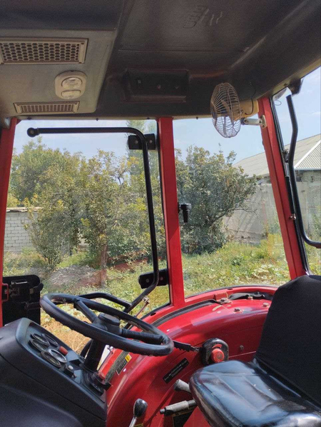Traktor, DF 404. Plug, Chizl'lar ham bor.