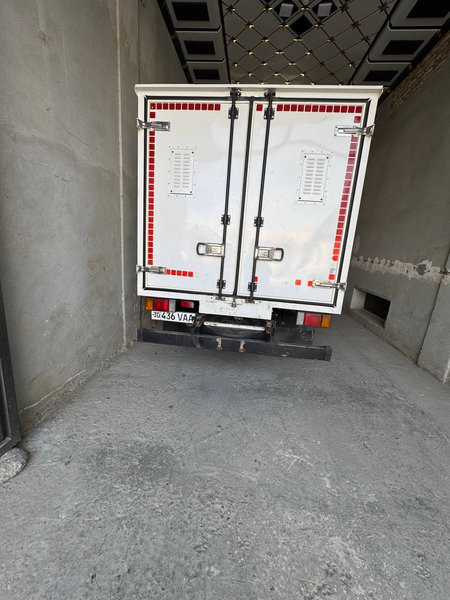Isuzu kamaz 2.5 t