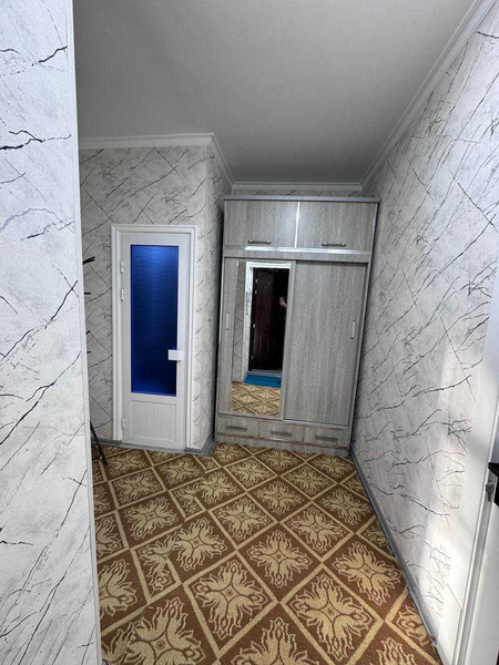 2 xonali 2-qavat 5 qavatli ponelniy dom 65m²