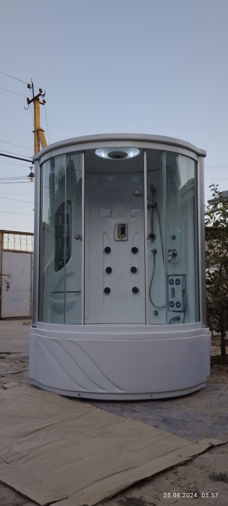 Душевая кабина 110х110см.  2,500,000сум