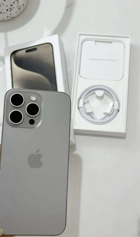 Telefon Iphone 15 pro max