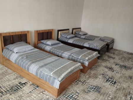 Oqtoshda oilaviy dacha