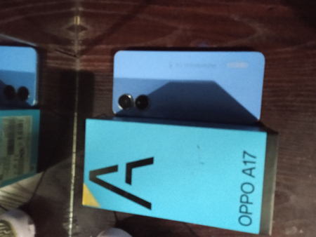 Oppo a 17 64 xotira deyarli yangi