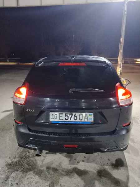 Продам лада икс рей 1.8 Механика..7000$.