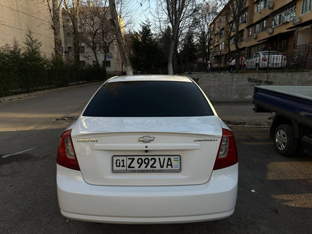 Ласетти 1.8  2 пазитсия
