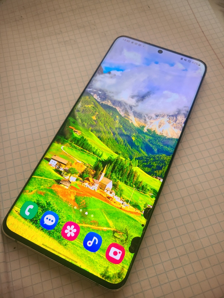 Samsung s20 ultra 5g ekrani ketgan