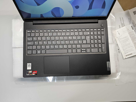 ПРОДАМ Lenovo V15G4 AMN 2024 Ноутбук Ryzen™5-7520U/8GB/256SSD/15.6\\\