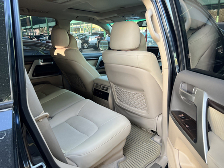 Toyota Land Curuser 200