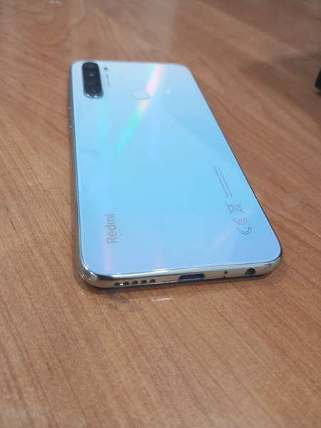Redmi Not 8 64gb sotiladi