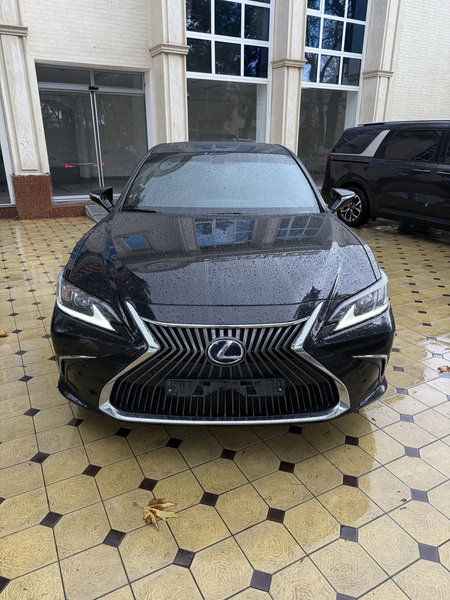 Lexus ES300H 2020