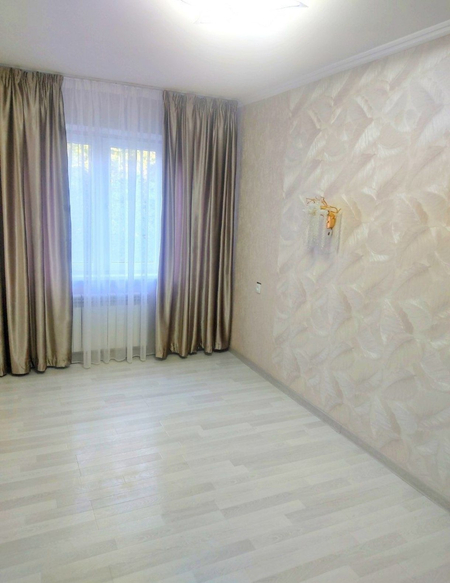 2*3/3/5чиланзар 24 срочно продаётся квартира.Балкон 2*6