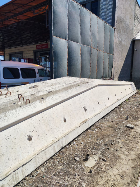 Beton balkalar savetskiy
Savetskiy 
Uzunligi 12m 
Skat  0.80-1.30
Xo