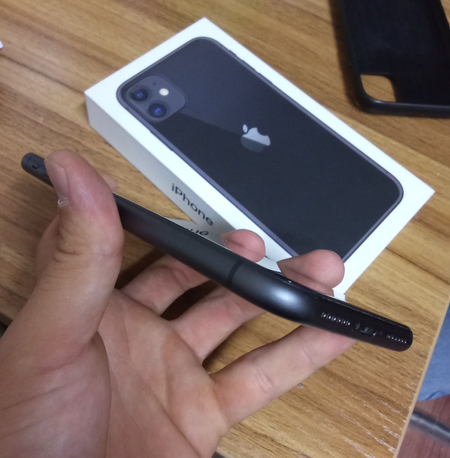 iPhone 11,  64 GB,  98% batareka (almashmagan)